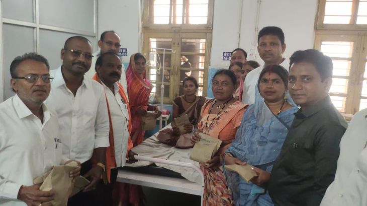 Sahu community distributed fruits on the birth anniversary of ...