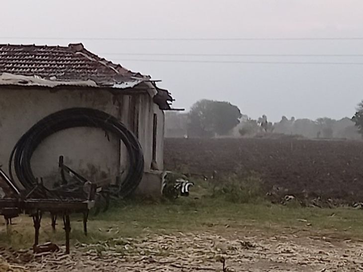 The mood of the weather changed again in Jhalaki | झालकी में फिर बदला ...