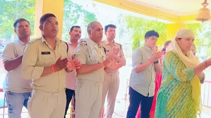 The soldiers celebrated the birth anniversary of Mahavir Hanuman by ...