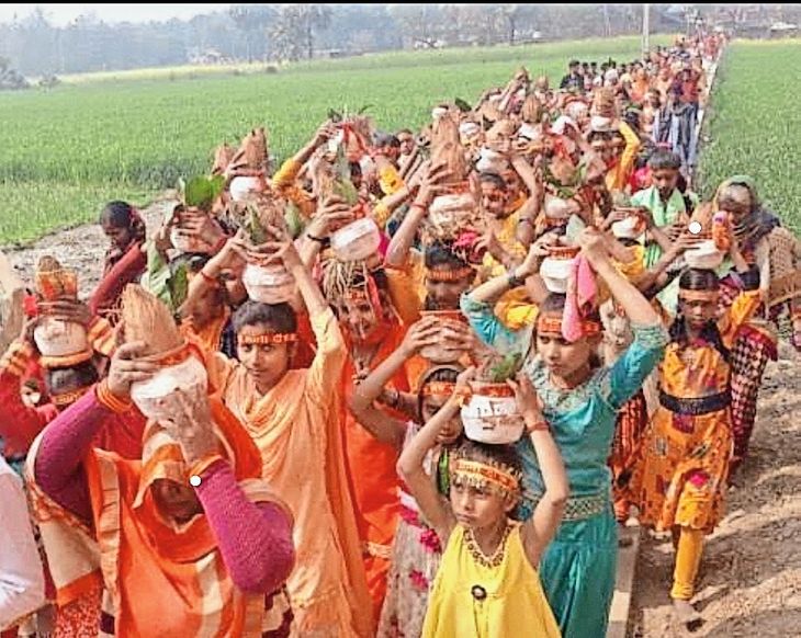 Kalash Yatra taken out on the consecration of the idols of Bhartrihari ...