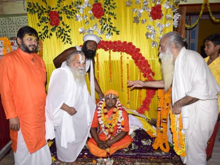 Balyogi Ramdas elected as the head priest of Kartilaya Baba Ashramण्Ayodhya. Kartalya Babab ...