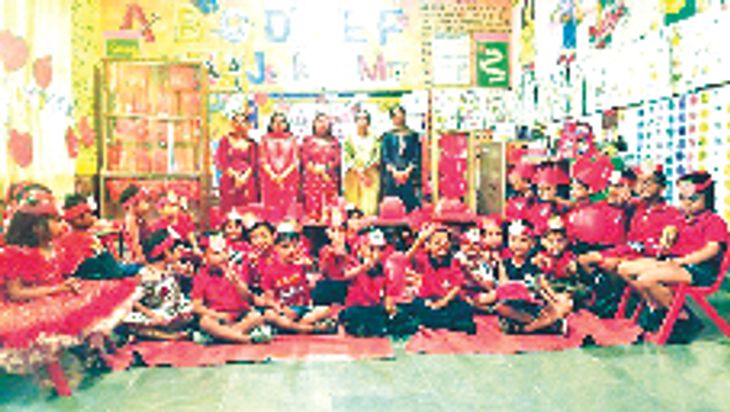 Children celebrated Red Day in RED School | आरईडी विद्यालय में बच्चों ...