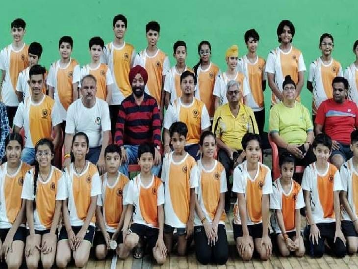 The event was organized at Residency Club, Indore | इंदौर के रेसीडेंसी ...