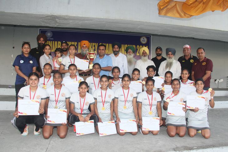 Jalandhar's junior girls team became champion in the state hockey championship | स्टेट हॉकी ...
