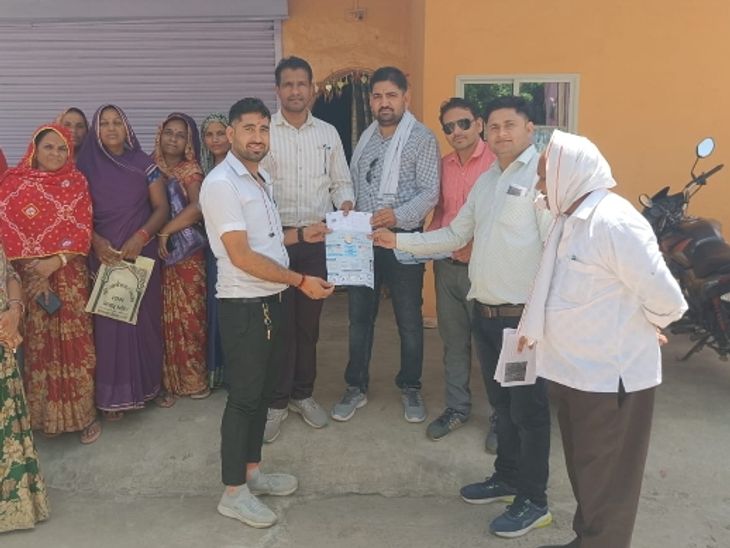Inspection of voter awareness campaign in Ladkui | लाड़कुई में मतदाता ...
