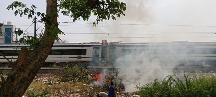 Garbage was set on fire 10 feet away from the railway line, 3 trains ...