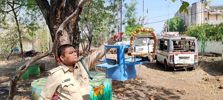 The ranger got 2 thousand nests made and hung them in homes, offices ...