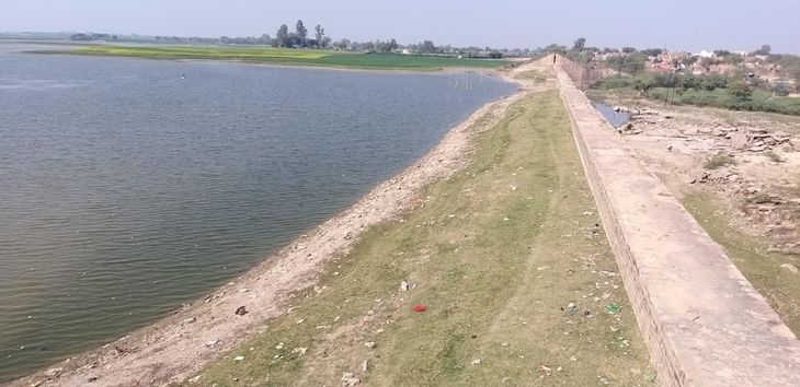 Contaminated water from Malanpur factories is coming into Gohad's ...