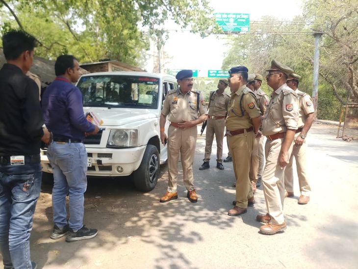 DIG inspected the UP-Jharkhand border | डीआईजी ने यूपी-झारखंड बॉर्डर का ...