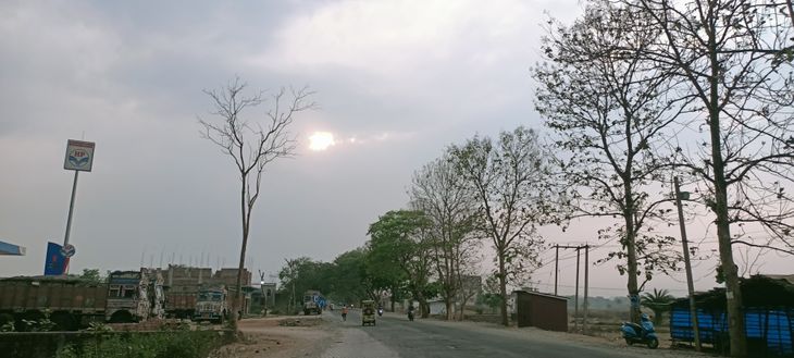 Weather: People got relief from heat due to sunshine, shade and drizzle ...