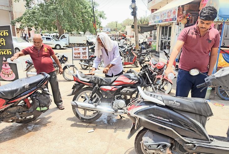 For the first time in the season, the temperature crossed 43 degrees ...