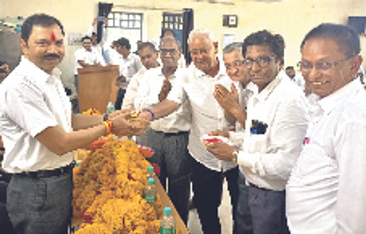 Farewell to Judge Tyagi on his transfer | न्यायाधीश त्यागी के ...