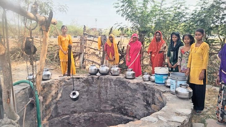 Ground water level fell by 200 feet, water supply from 310 tankers in ...