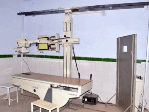 CBC, X-ray machines malfunction, patient upset, DM orders repairs ...