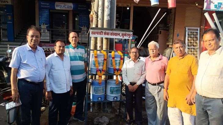 To provide relief in summer, Sahitya Seva Sansthan has set up a ...