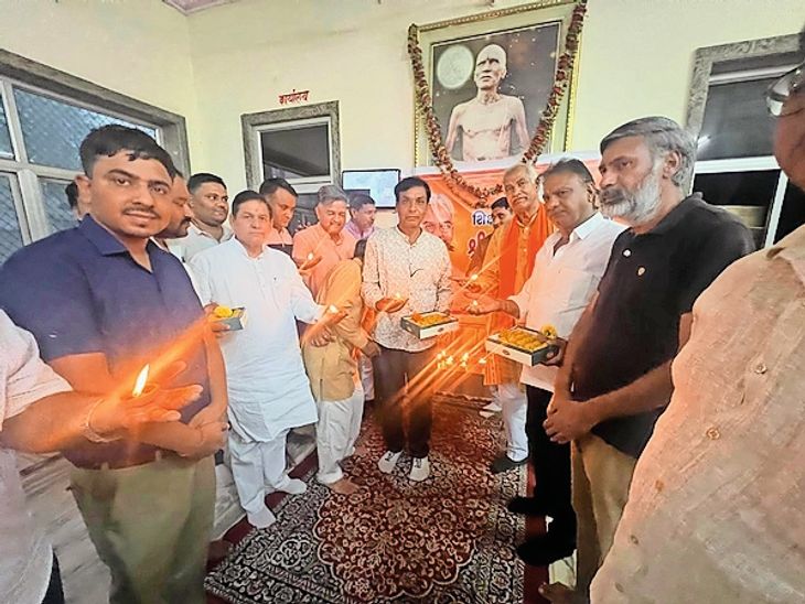 Education Minister Madan Dilawar's birthday celebrated | शिक्षा मंत्री ...