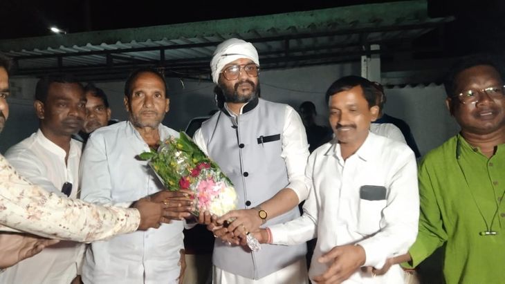 JMM leaders welcomed Bermo MLA | झामुमो के नेताओं ने बेरमो विधायक का ...