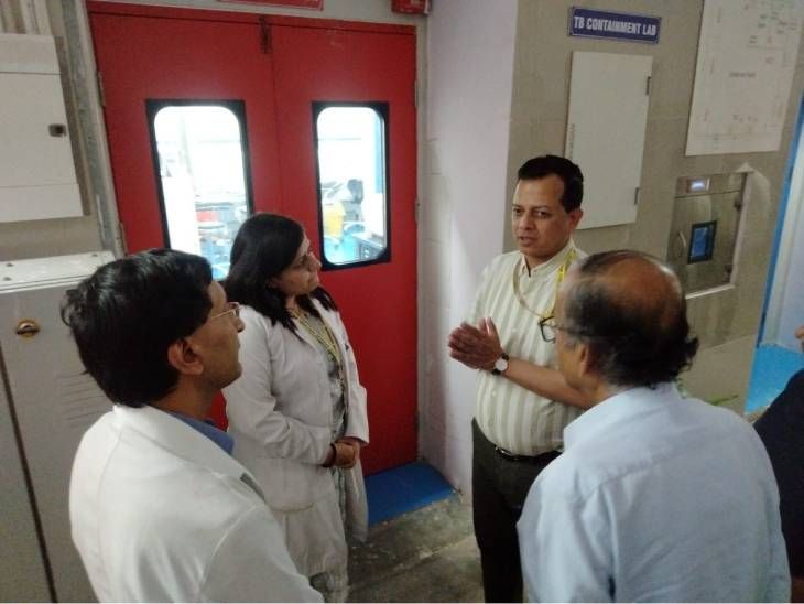 Principal Secretary, Health Department Parth Sarathi arrives in Kanpur | कानपुर पहुंचे स्वास्थ ...