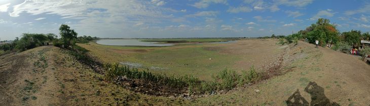 The water level in Undasa pond decreased, the surrounding bed started ...