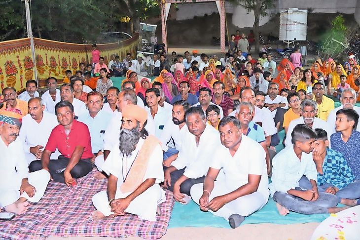 Bhajan evening on the death anniversary of Baba Narayan Nath in ...
