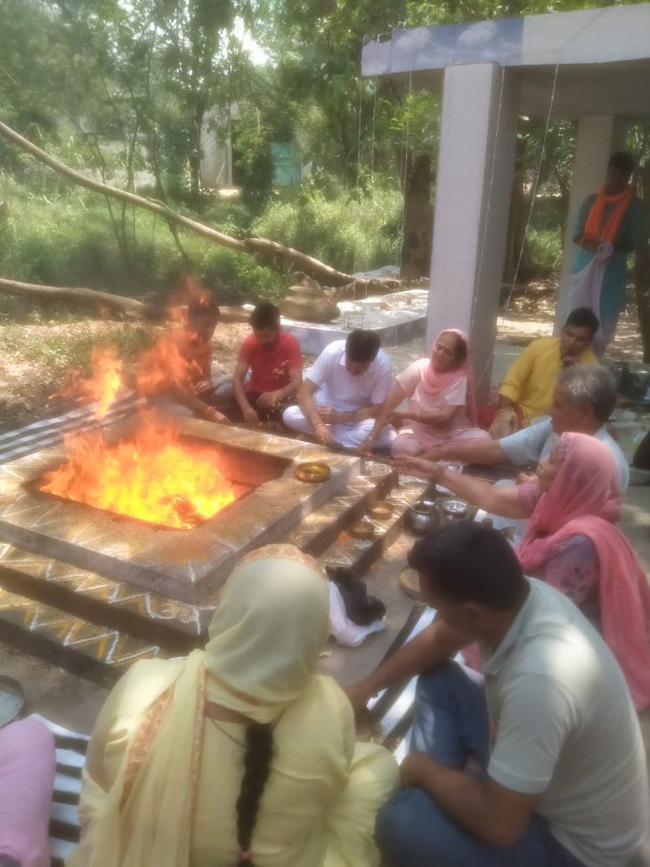 Havan-Yagna was conducted on the occasion of installation day of Shani ...