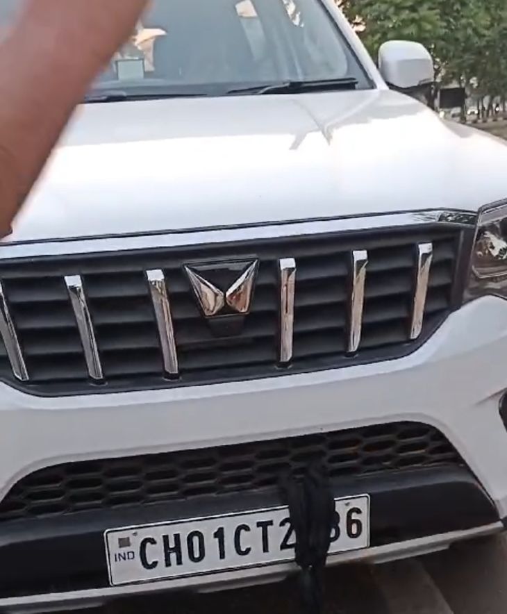 Police issued challan for hiding number plate, case filed for ...