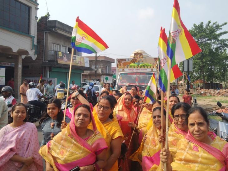 After visiting 450 temples in 12 states, devotees anointed the Ahimsa ...