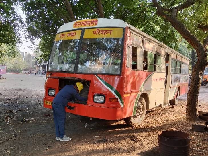 If the seat or body of a roadways bus is damaged then complain, If the ...