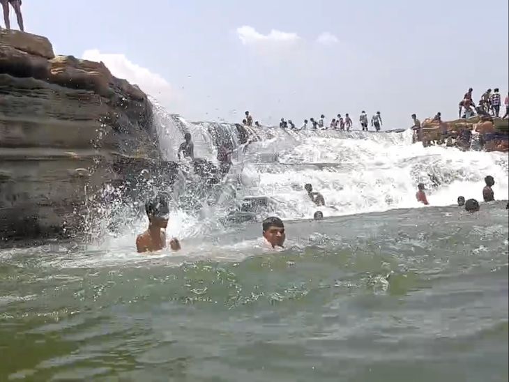 Crowds are gathering in Bhadbhada to get relief from the heat: Sunar ...