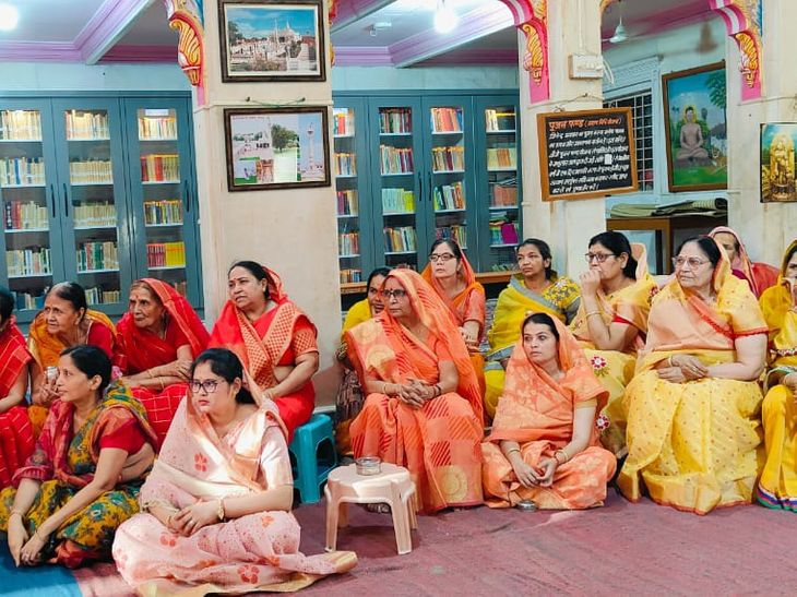 Auspicious entry of Acharya Chaityasagar Maharaj in Ladnun | आचार्य ...