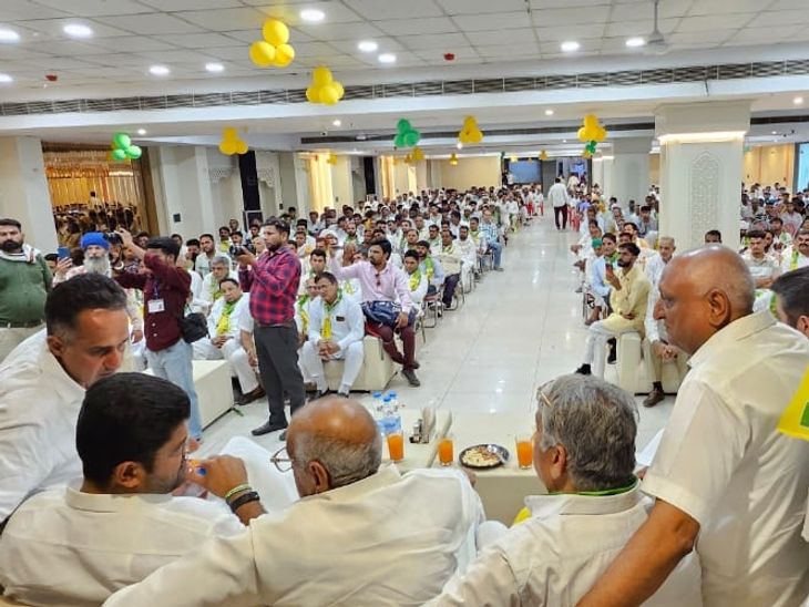 Fatehabad Former Deputy CM Dushyant Chautala Worker Meeting- JJP MLA ...