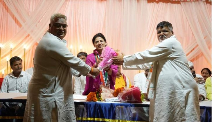 Swami Sahajanand Saraswati Seva Samaj held a meeting and supported the ...