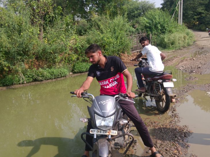 The Narmada Parikrama route is filled with dirty water | नर्मदा ...