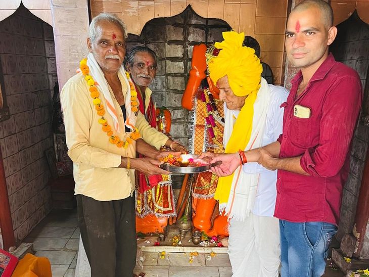 The elders of Bhandeli returned from the pilgrimage to Rameshwar Dham ...