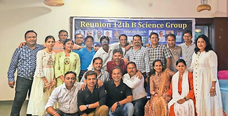 Attendance of 12th class students of 1998 batch was again started in ...