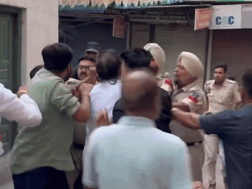 Sirsa FIR Against BJP candidate Ashok Tanwar wife Avantika Tanwar and ...