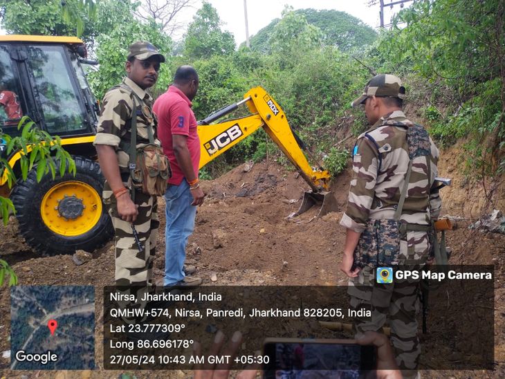 CISF got five illegal mining sites filled in Nirsa | सीआईएसएफ की ओर से ...