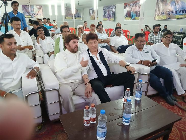 Arjuna and hero Kunal of Mahabharata arrived in Titira | तीतिरा पहुंचे ...