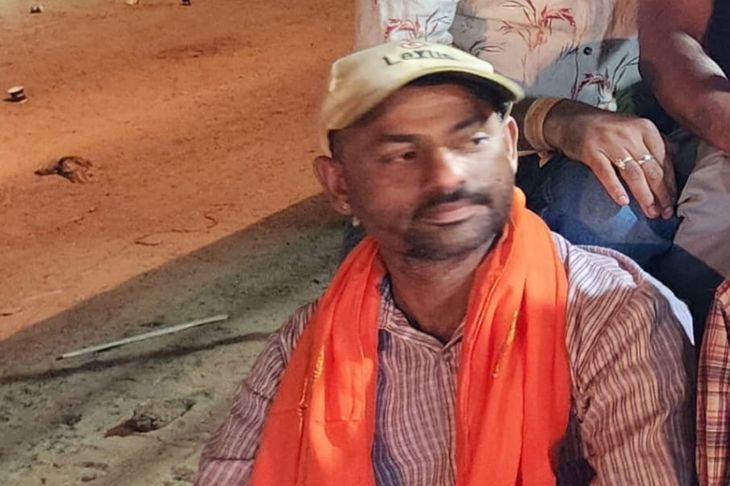 During tree pruning, a large branch fell on the line crossing the Nokh ...