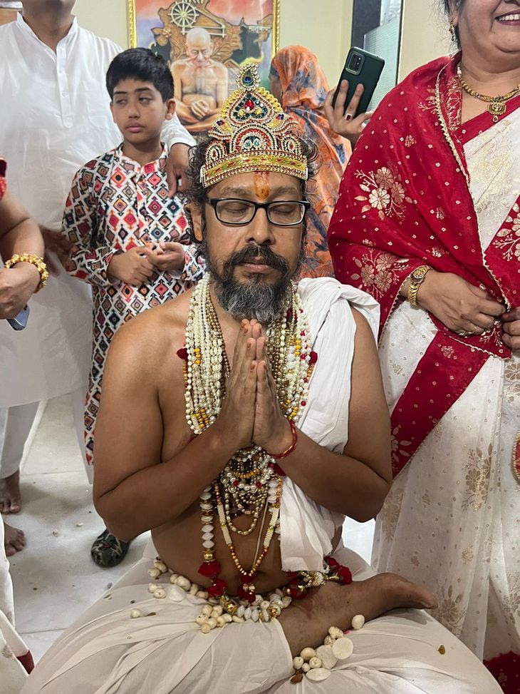 Diksharthi Atul's baby shower was held | दीक्षार्थी अतुल की गोद भराई ...