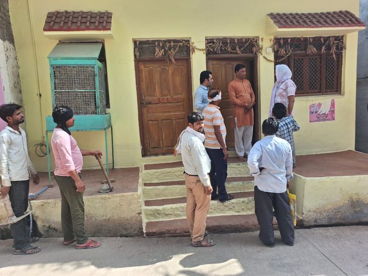 By running a campaign, the city council is collecting dues from people ...