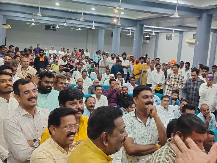 Former Badnawar MLA Late Dattigaon's 80th birth anniversary celebrated ...