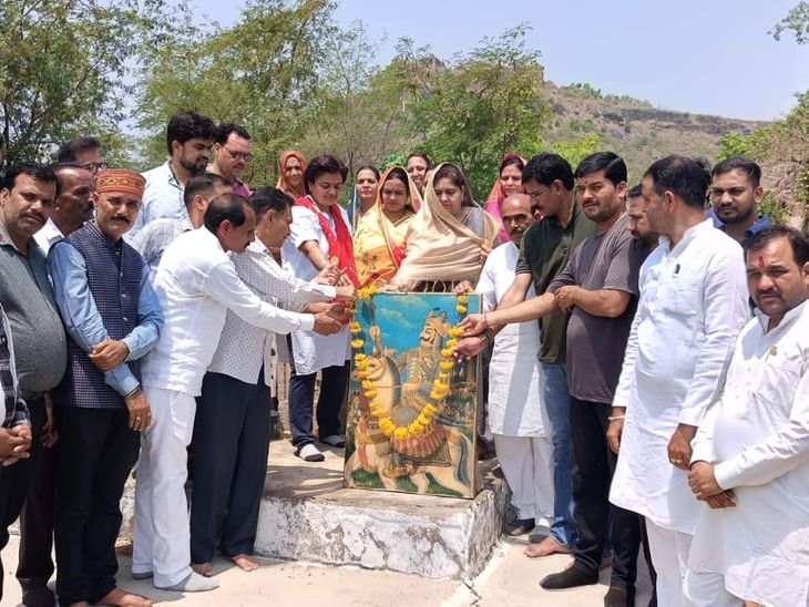 On occasion of Maharana Pratap's birth anniversary, Rajput community ...