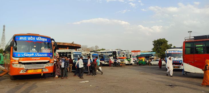 If new bus stands are built for Jaura and Gwalior then the pressure of ...