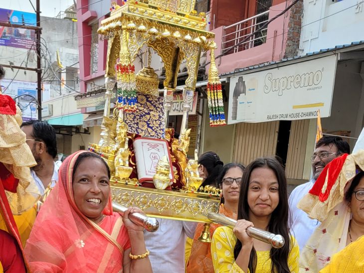 Palki Yatra was taken out on the Maha Divas of protection of rare Jain ...