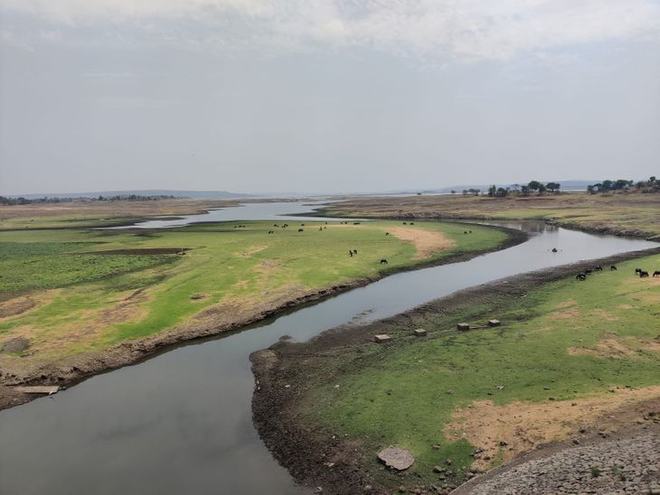This time Mahi dam is more empty due to 2 TMC water from evaporation ...
