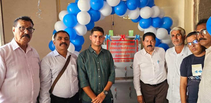 Presented water cooler and filter to Sarneshwar Library, Sirohi ...