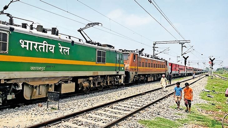 The engine of Patna bound Intercity Express failed near Sakri station ...