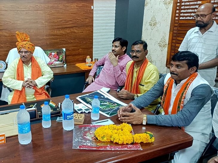 National President of Scheduled Tribes Commission reached Barwani