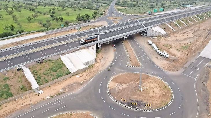 After the mega highway, the expressway is an easy route for smugglers ...